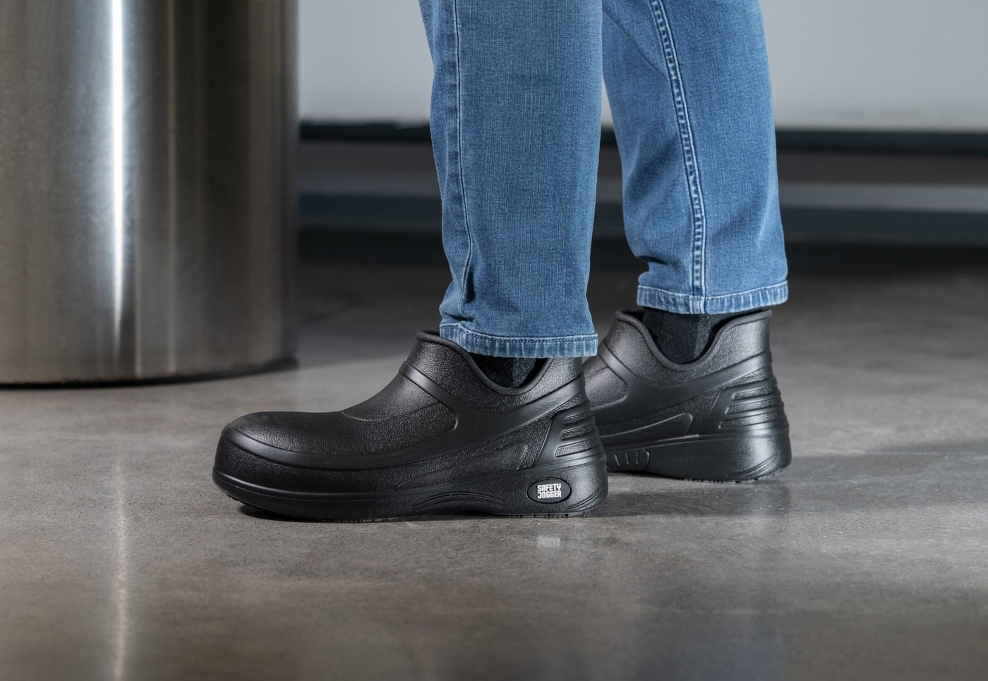 Jual Sepatu Safety Jogger SAFETYCLOG | bigowner®